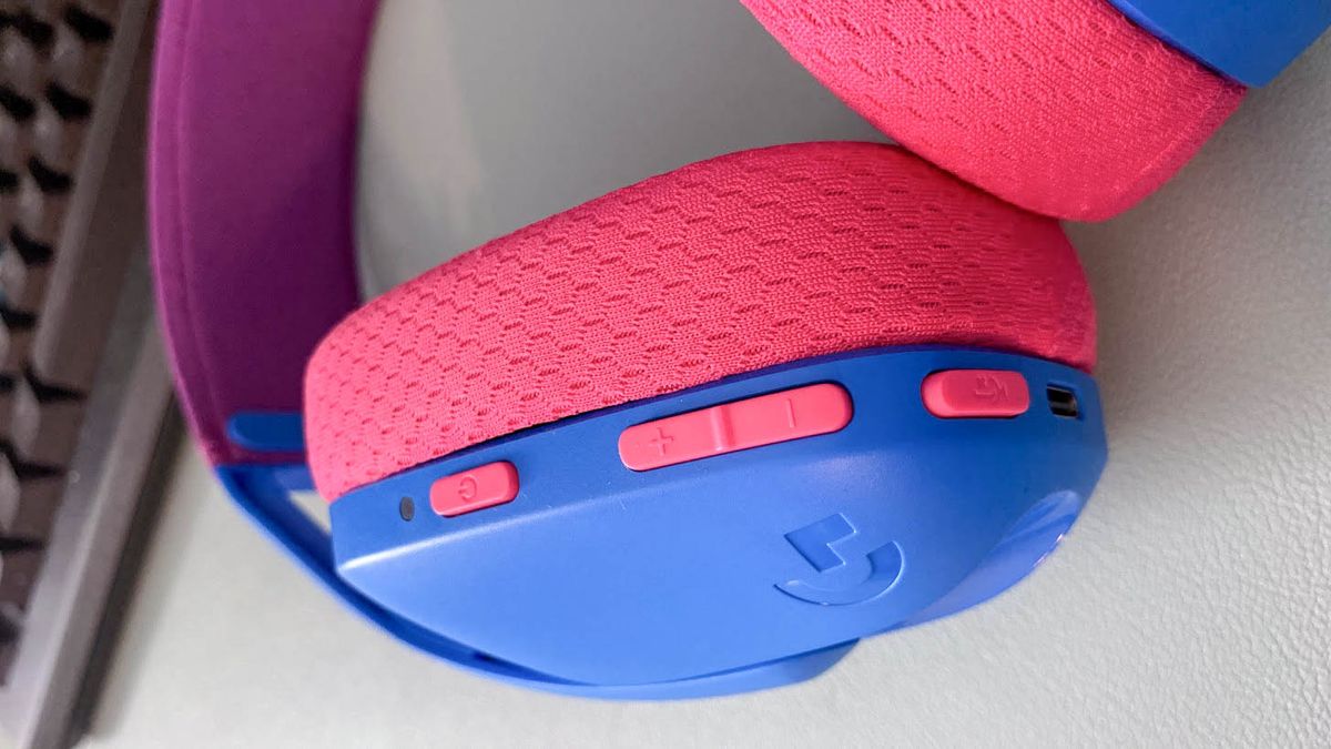 Logitech G435 Lightspeed review | Laptop Mag