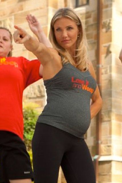 WATCH: Cameron Diaz dazzles at When You're Expecting premiere | Marie ...