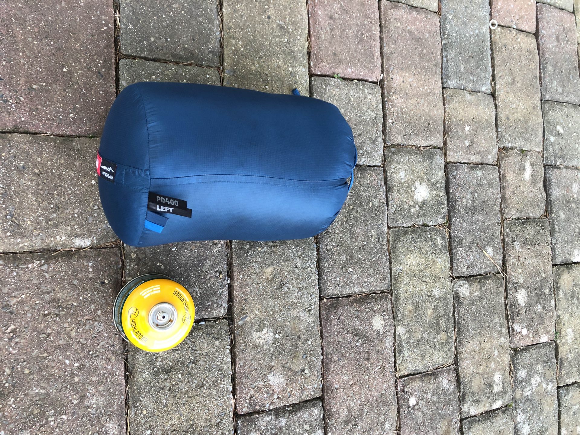 Alpkit Pipedream 400 ultralight down 3-season sleeping bag: a warm and ...