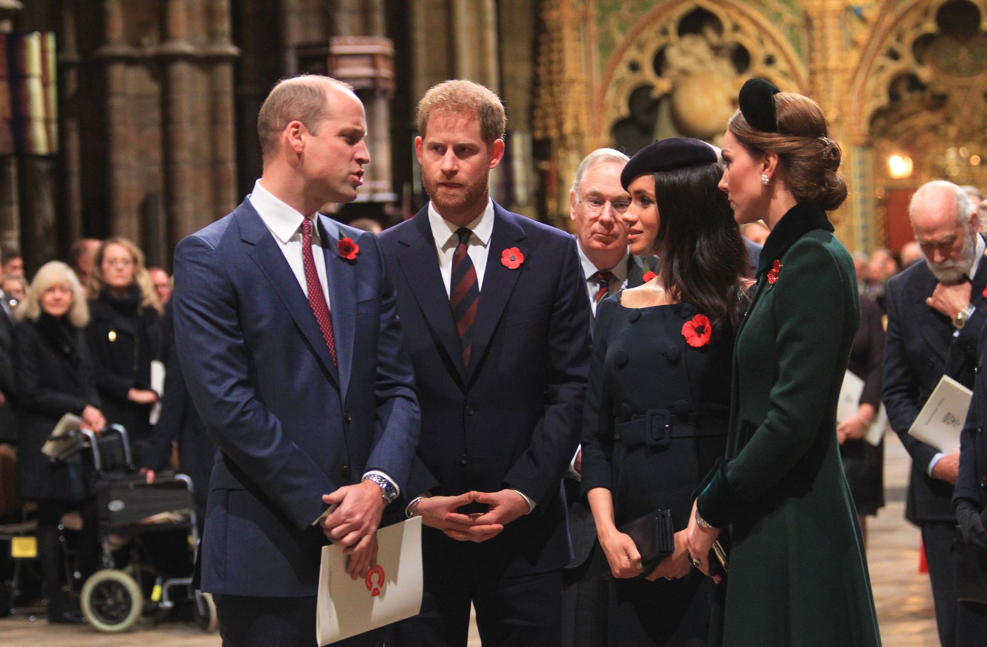 Why the Queen and Kate wore multiple poppies on Remembrance Sunday ...