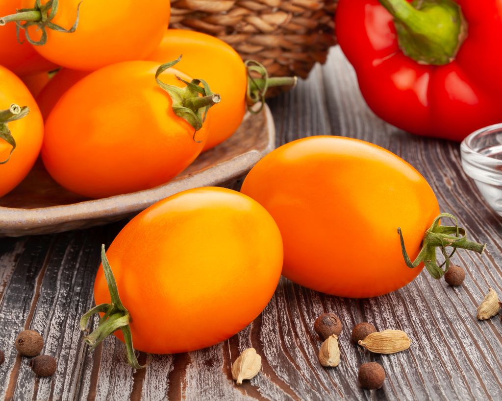 Tasty Orange Tomatoes To Add To Your Vegetable Garden | Gardening Know How