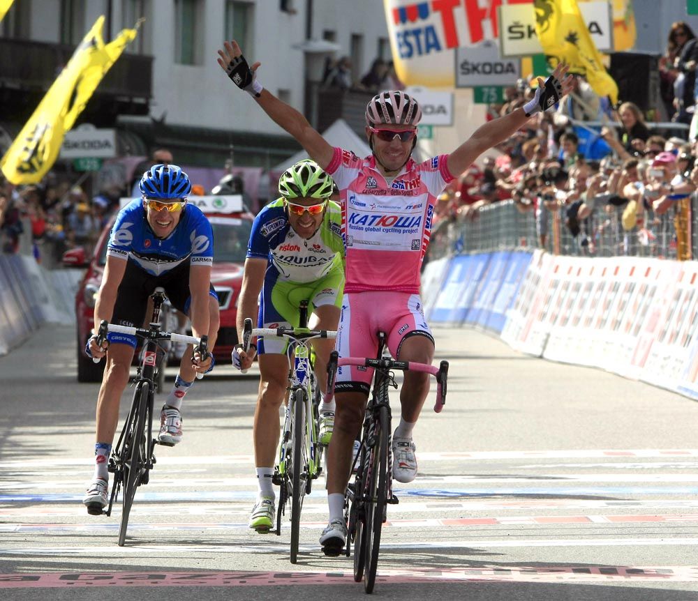 Rodriguez wins stage to consolidate Giro lead | Cycling Weekly
