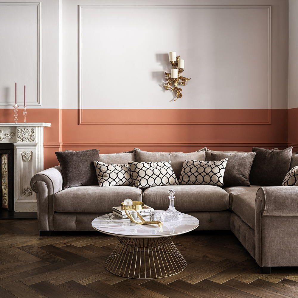 Decorating the wall behind the sofa: 10 styling tips | Ideal Home
