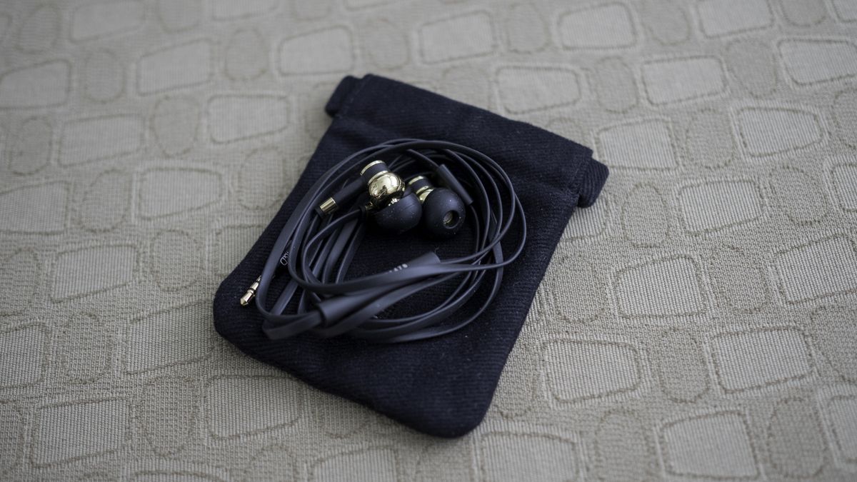 Master & Dynamic ME05 Earphones review | TechRadar
