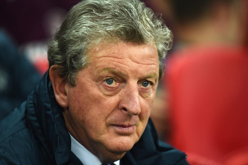 Hodgson salutes professional England | FourFourTwo