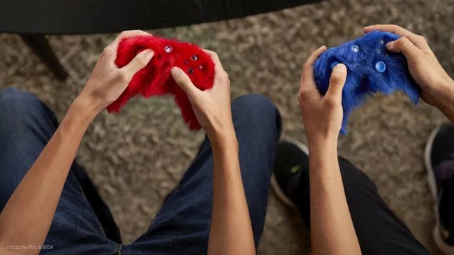 Xbox Series S 'Sonic' limited edition introduces fluffy controllers ...