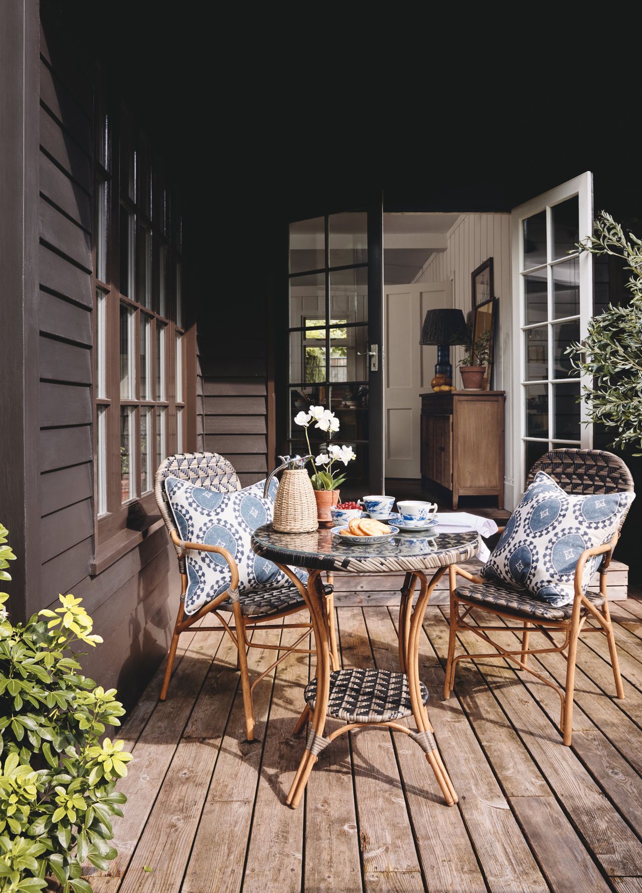 12 ways designers make backyards more relaxing | Livingetc