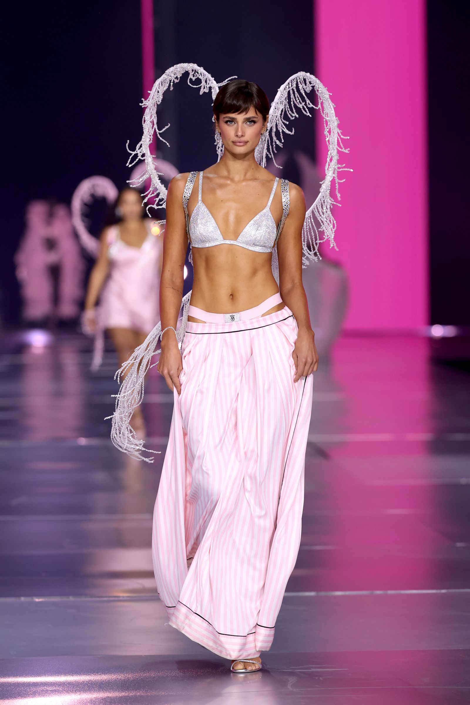 Every Victoria's Secret Fashion Show Model Who Returned to the 2024 Runway | Marie Claire