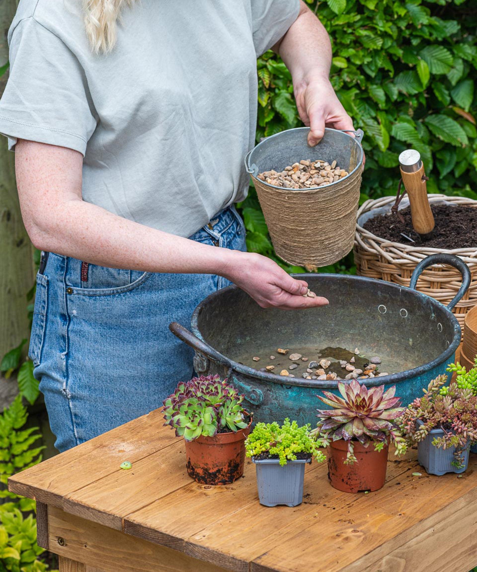 How to plant flowers in pots: step-by-step guide to patio containers ...