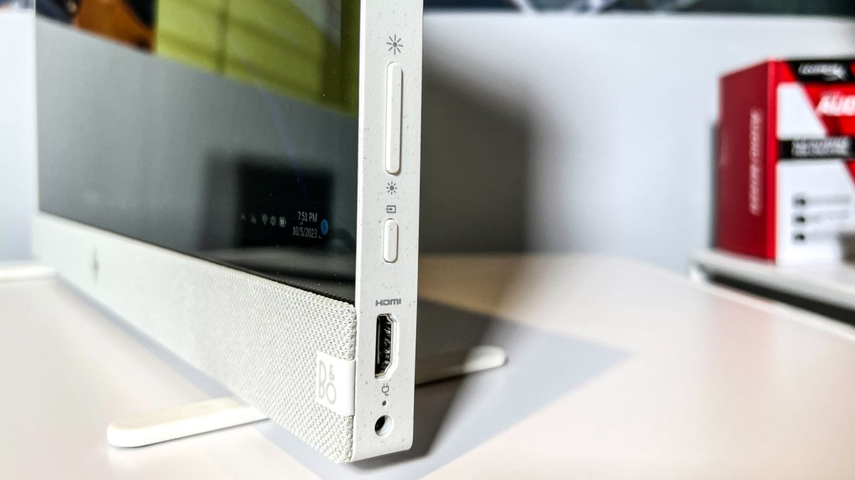 HP Envy Move All-in-One hands-on review: A desktop you can take anywhere | Tom's Guide