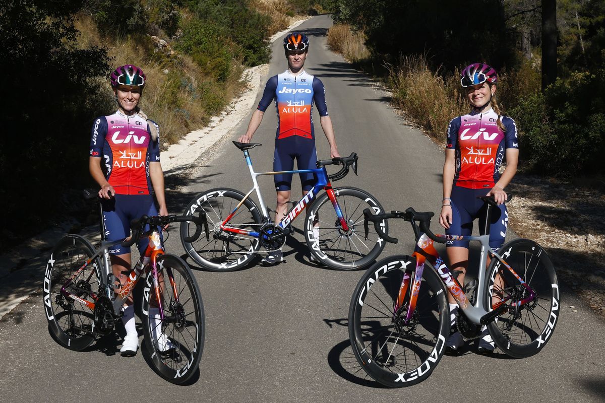 Women's WorldTour bikes and tech: What are teams using in 2024 ...