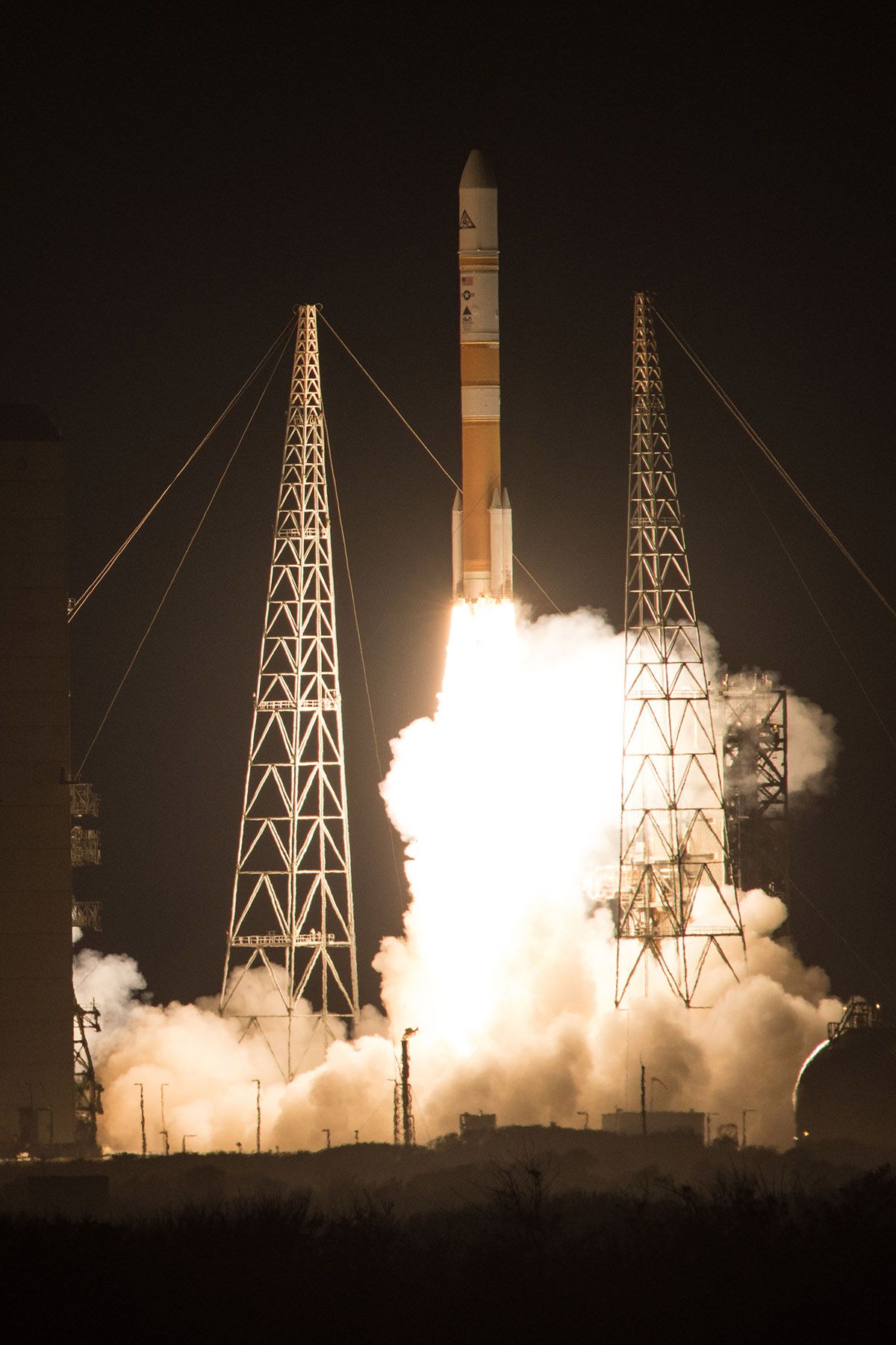 Launch Photos: US Air Force's Wideband Global SATCOM 8 Blasts Off | Space