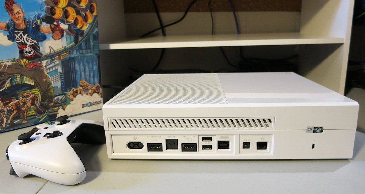 Review – Xbox One Sunset Overdrive Special Edition white console ...