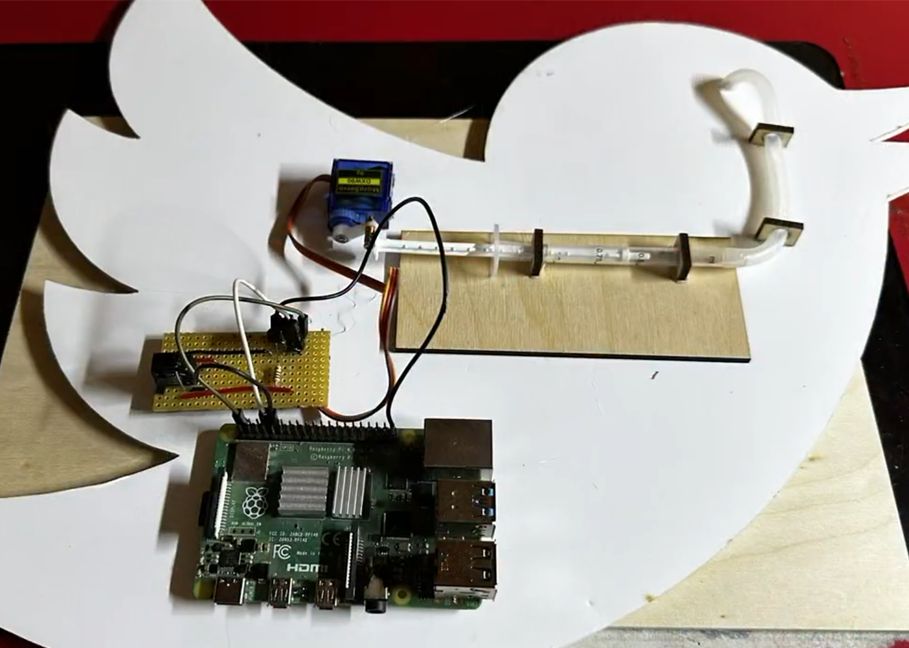 Raspberry Pi Bird Cries When Users Leave Twitter | Tom's Hardware
