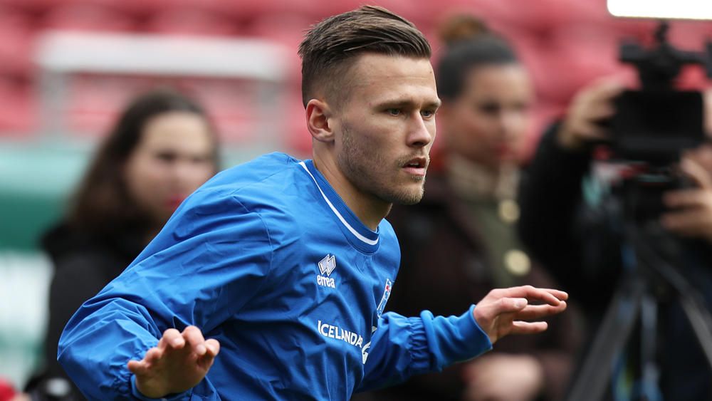 Finnbogason aiming to break Messi's heart | FourFourTwo