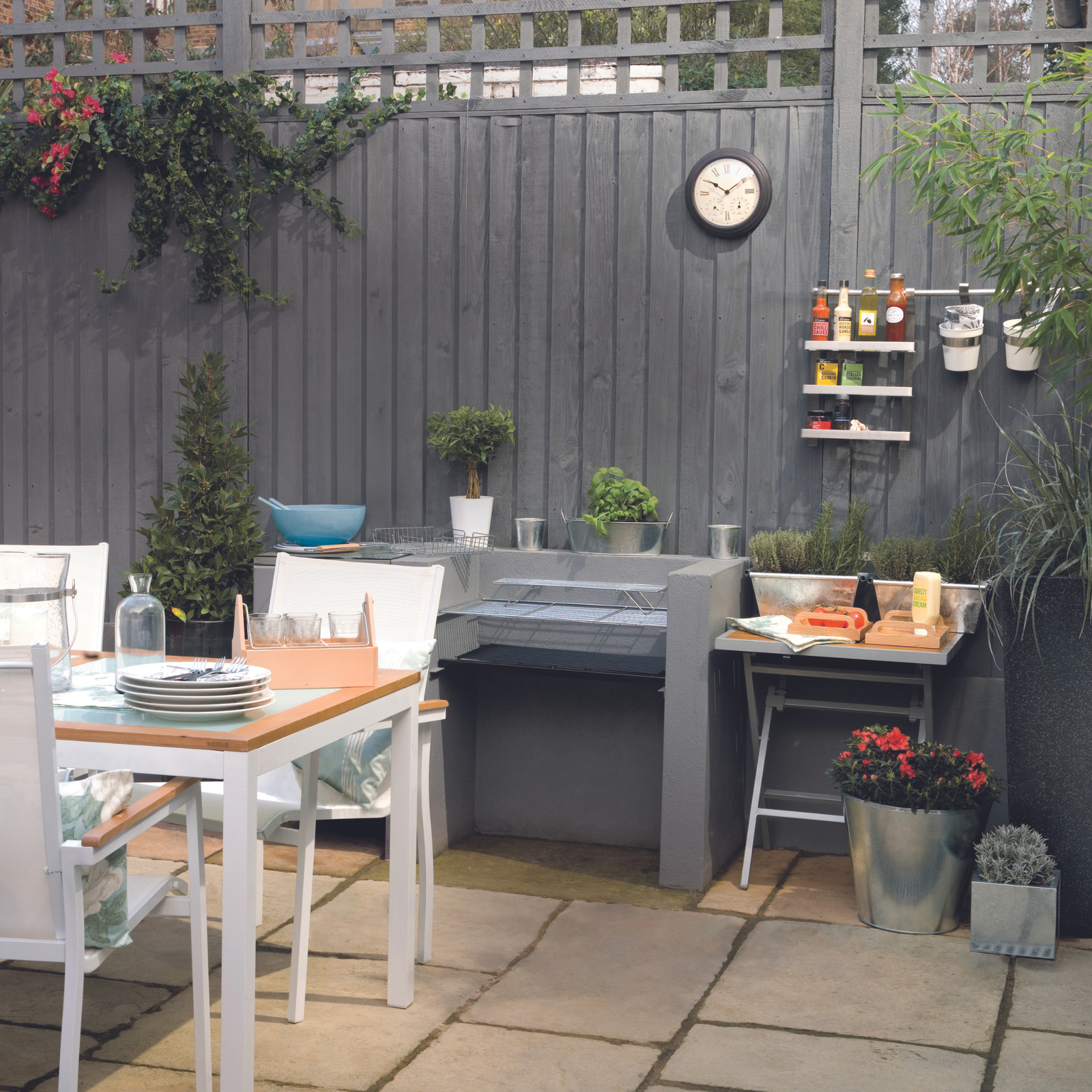 How to style a BBQ area in a garden – 5 expert-approved tips | Ideal Home
