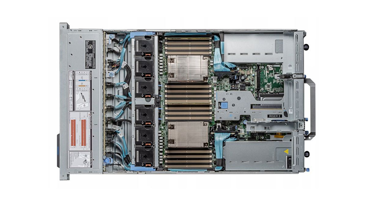 Dell EMC PowerEdge R7525 review: An EPYC core density to make Intel ...