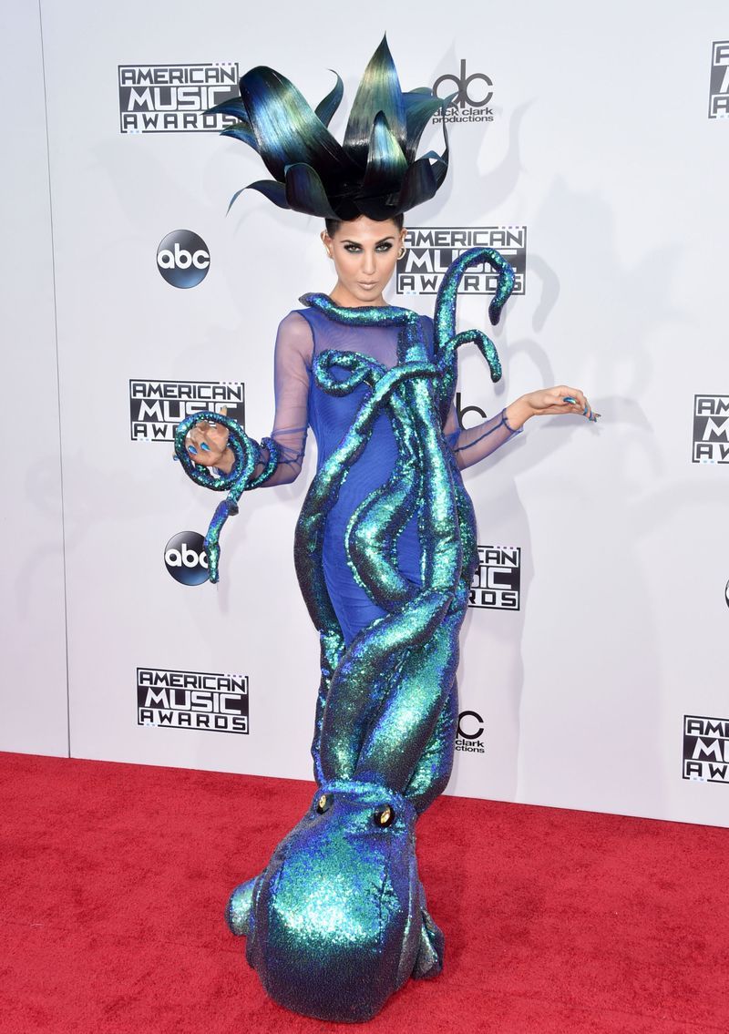 100 Times Celebrities Wore the World's Most Uncomfortable-Looking ...
