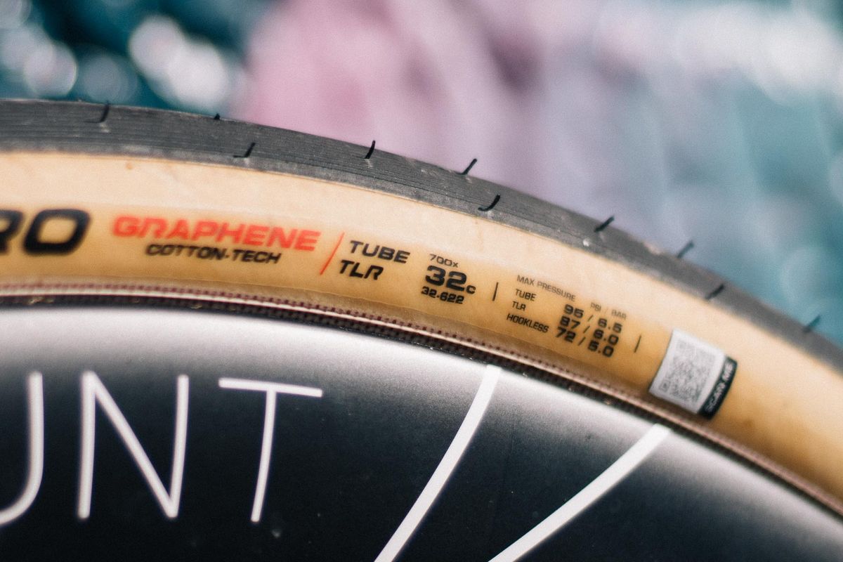 Vittoria Corsa Pro review: A year with the peloton’s favourite cotton ...
