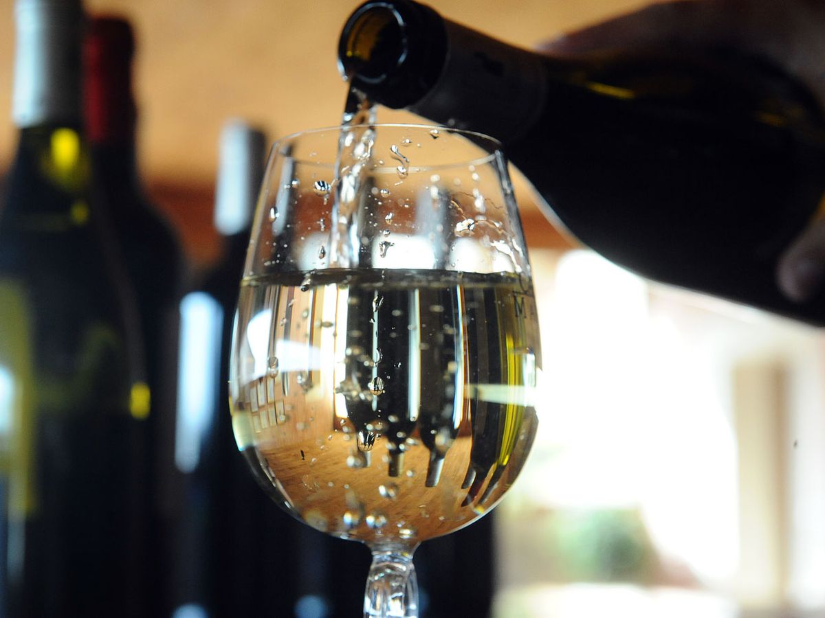 Drinking alcohol key to living past 90, says study | The Week