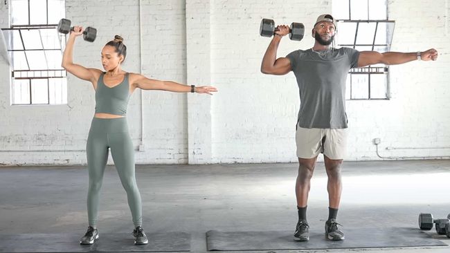 Build full-body muscle in just 30 minutes with this 8-move dumbbell ...