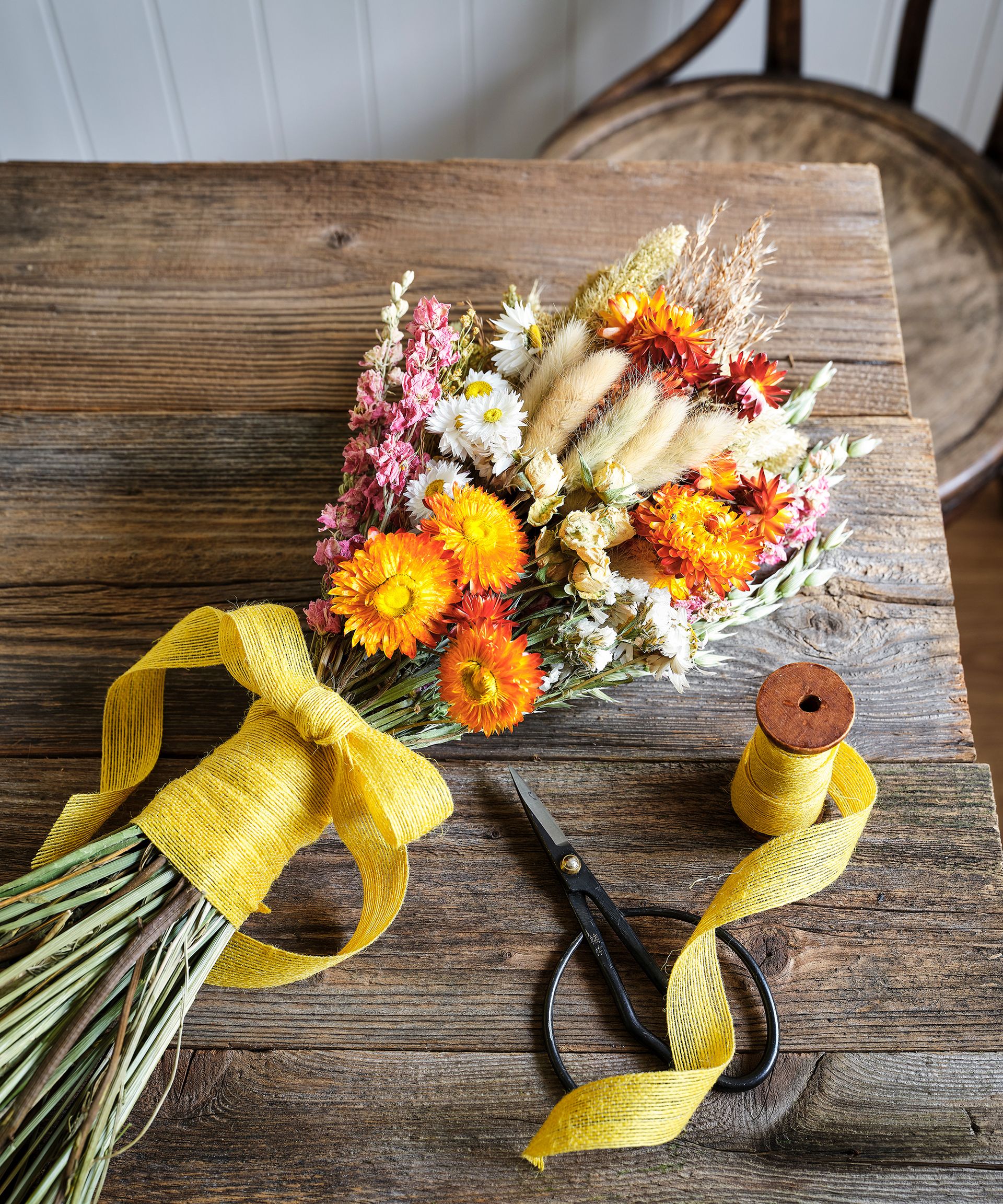 Decorating with dried flowers: 12 pretty arrangements | Homes and Gardens