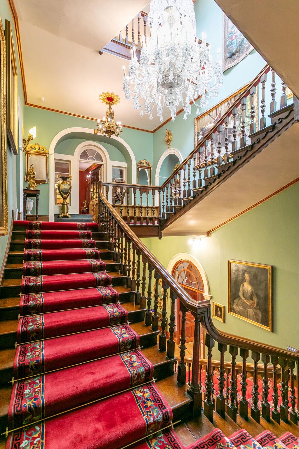 'One of Britain's greatest estates', complete with castle, river and ...