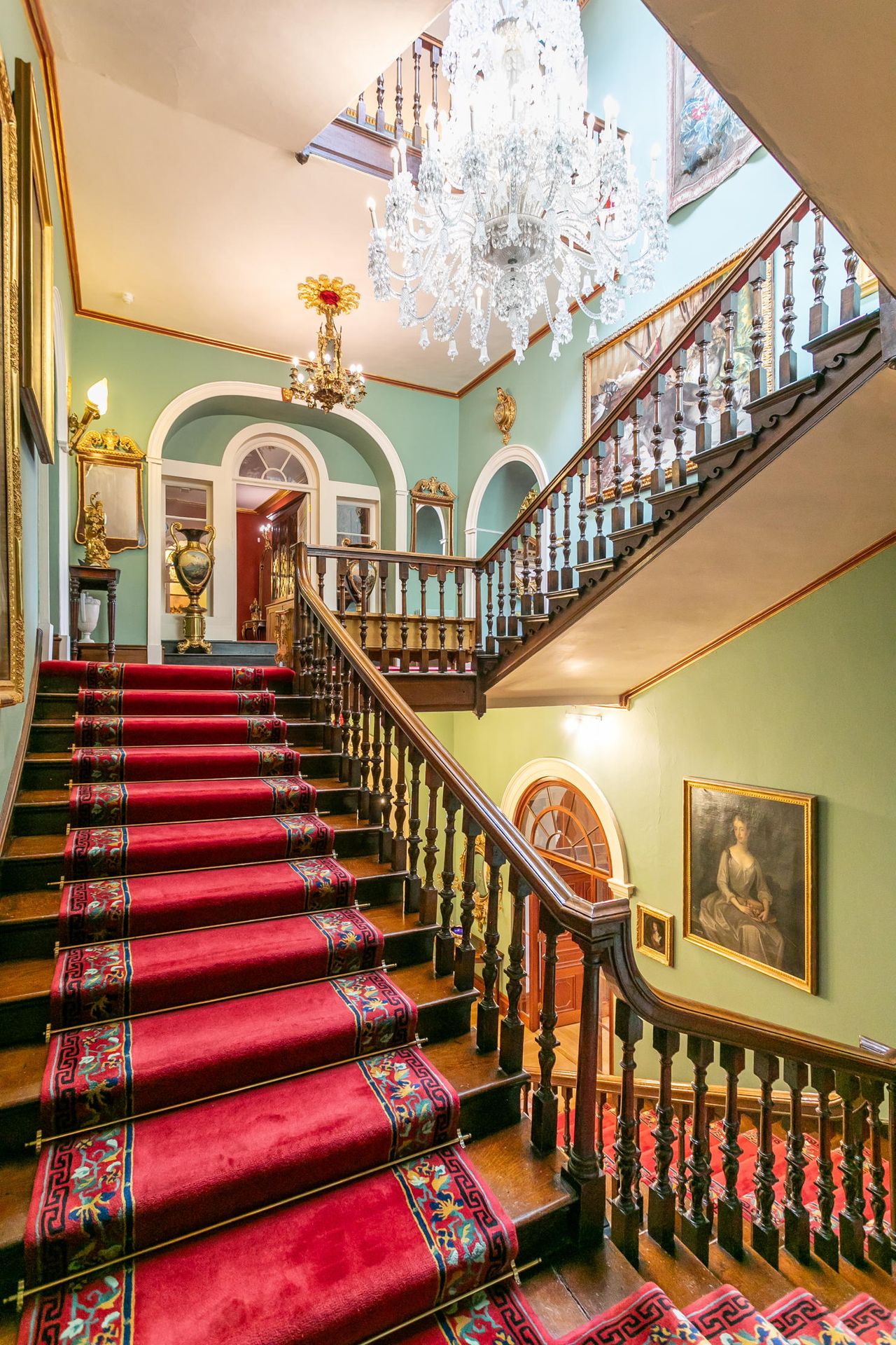 'One of Britain's greatest estates', complete with castle, river and ...