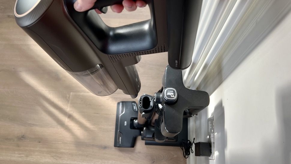 AEG Ultimate 8000 vacuum cleaner review | TechRadar