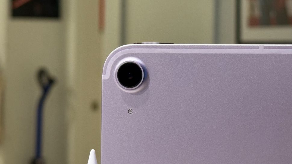 Apple iPad Air 11-inch (2025) review: A familiar build with a lot more ...