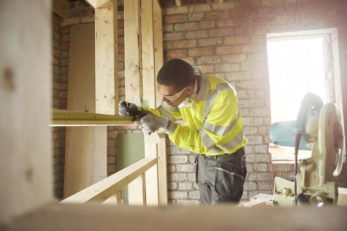 Local Carpenter: How to Hire the Right Person for the Job | Homebuilding
