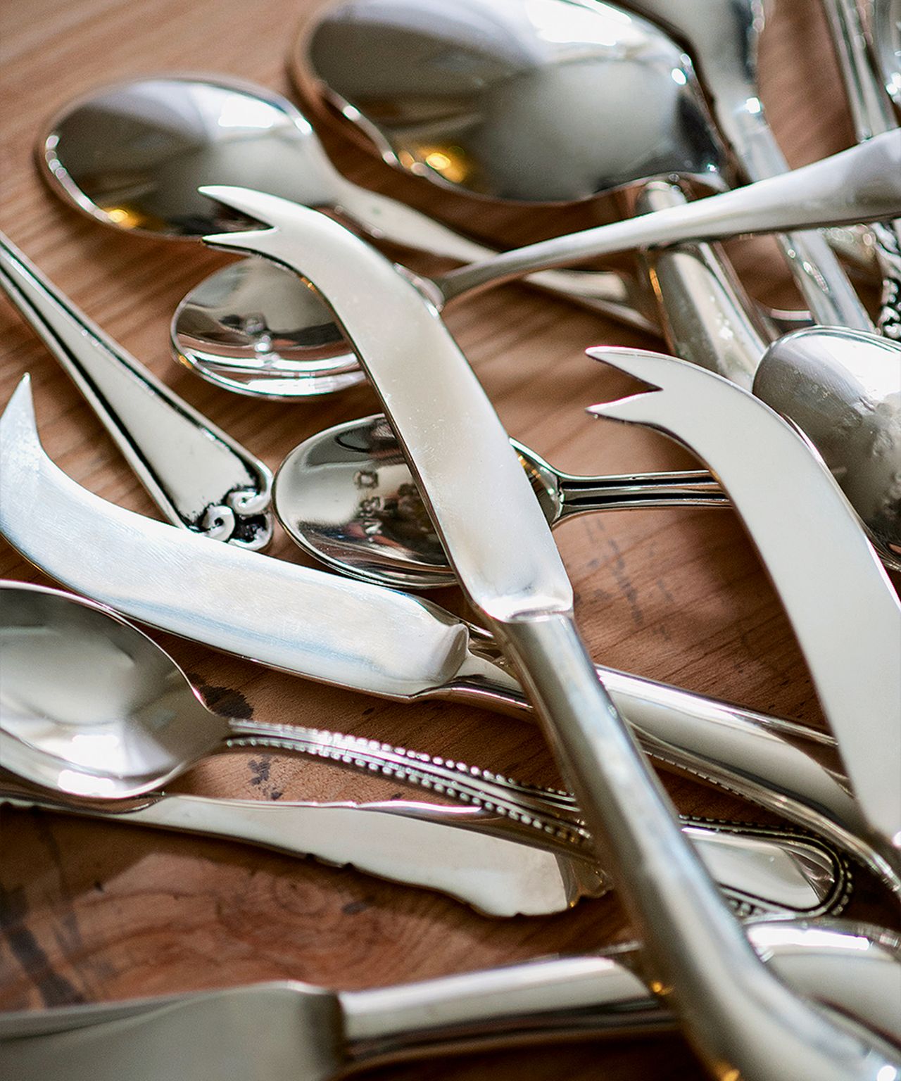 Experts reveal the easy hack to polish silverware in seconds | Homes ...