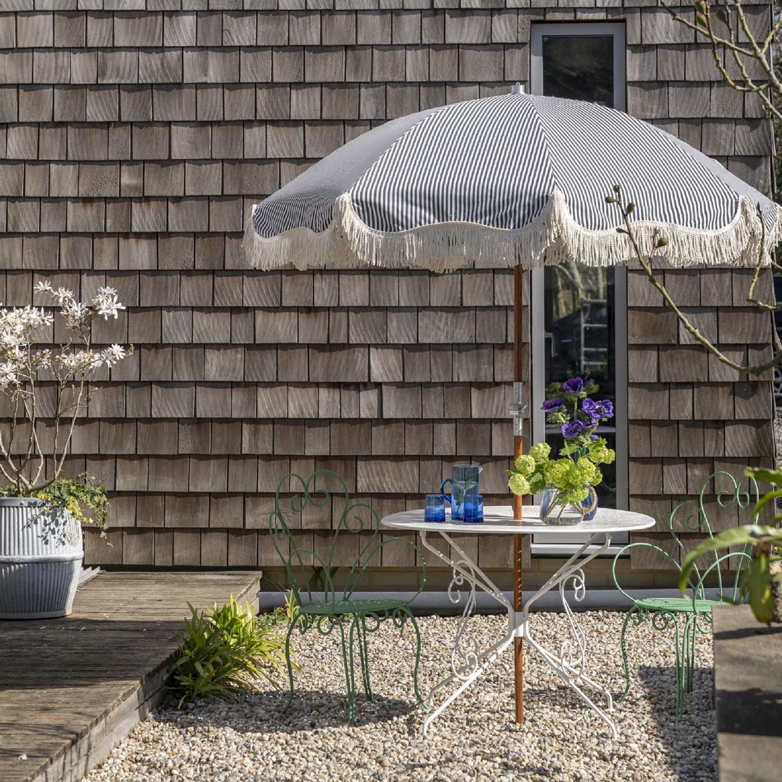 Garden shade ideas to shelter from the sun in style | Ideal Home