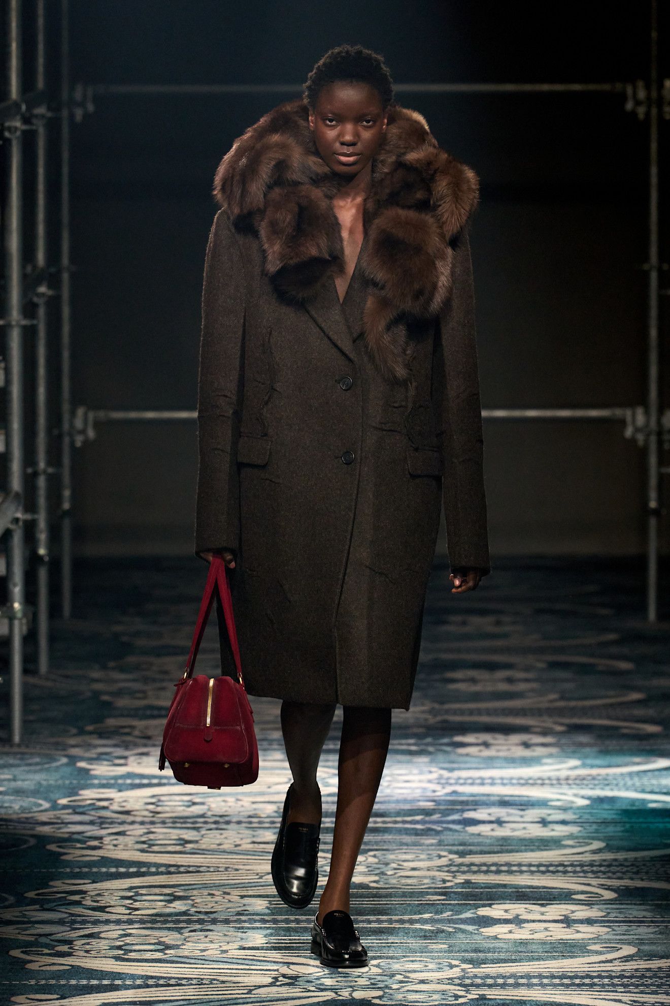 Prada Fall 2025: Raw Glamour and the Allure of the Undone | Who What Wear