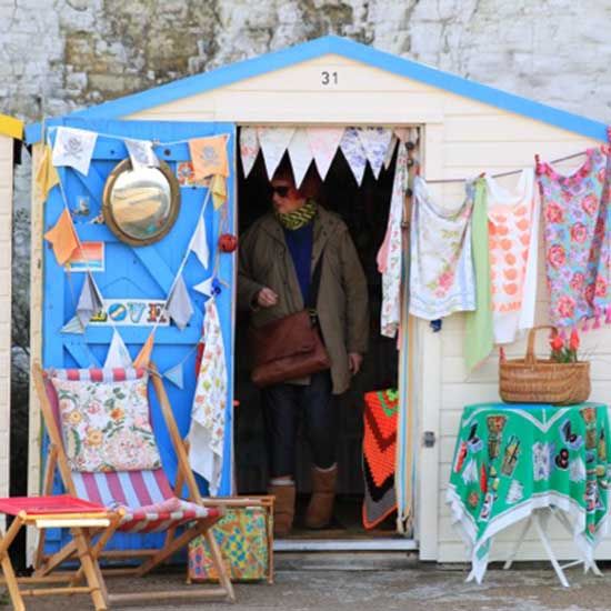 Step inside â€˜My Happy Hut' - Beach Hut of the Year 2016! | Ideal Home
