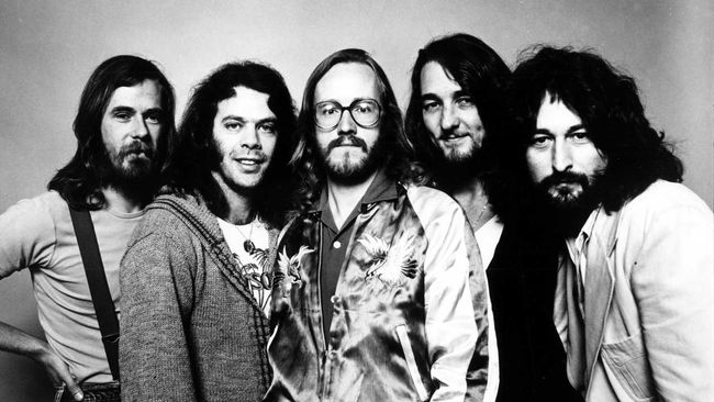 Grey Daze announce new album The Phoenix, celebrating the life and ...