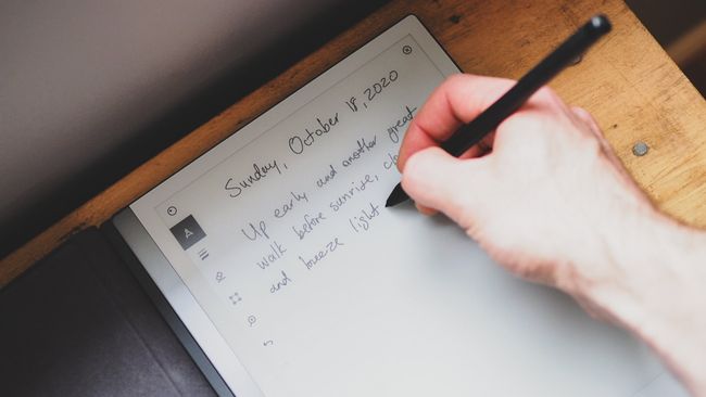 Amazon Kindle Scribe vs. Remarkable 2: The pen is mightier, but which ...