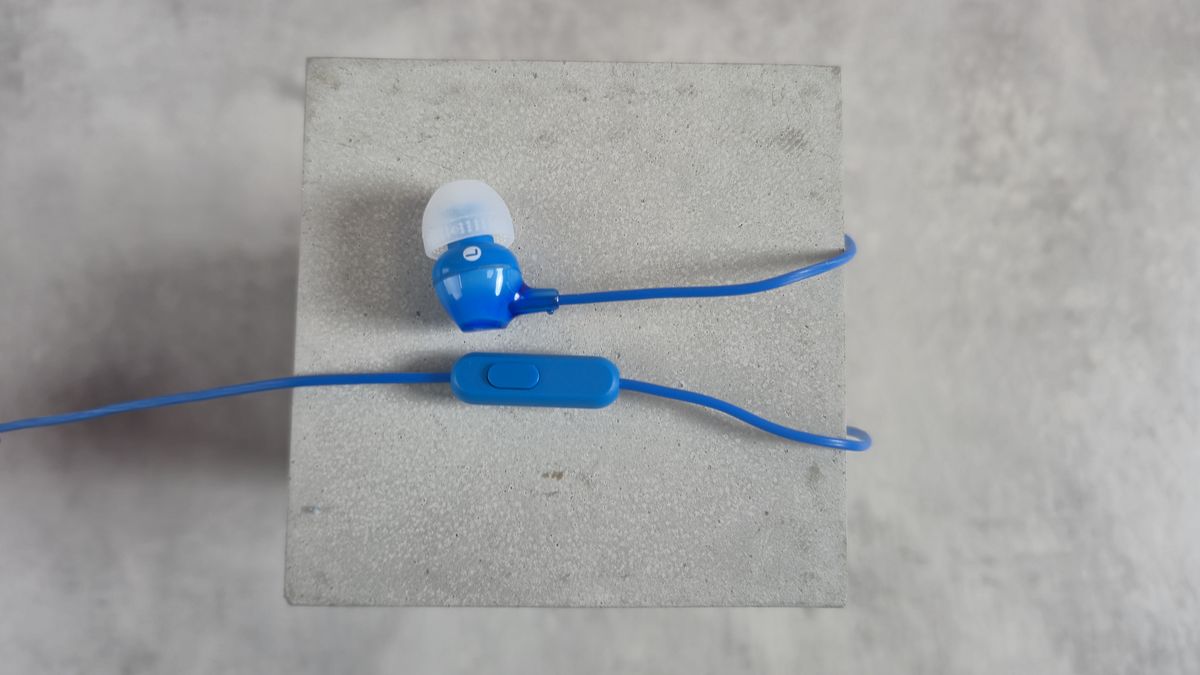 Sony MDR-EX15AP review: left your Bluetooth headphones at home? These ...