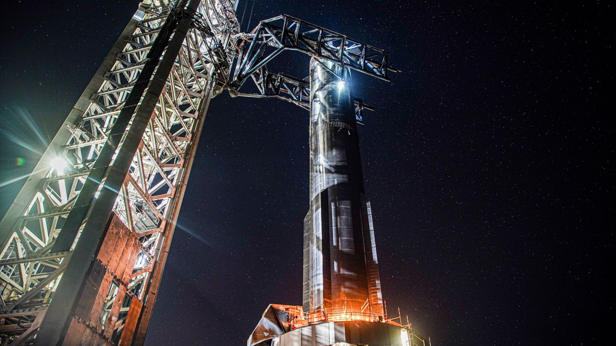 See SpaceX's next Starship Super Heavy booster on the pad (photos) | Space