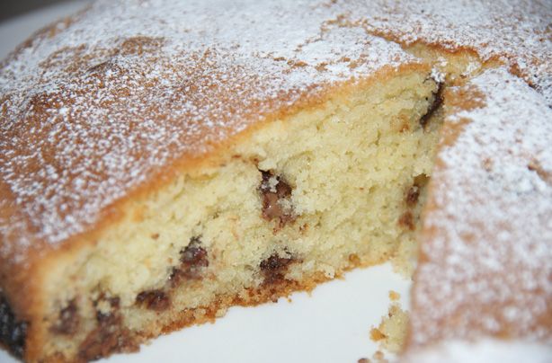 Ruth Clemens' chocolate chip cake | Dessert Recipes | GoodtoKnow