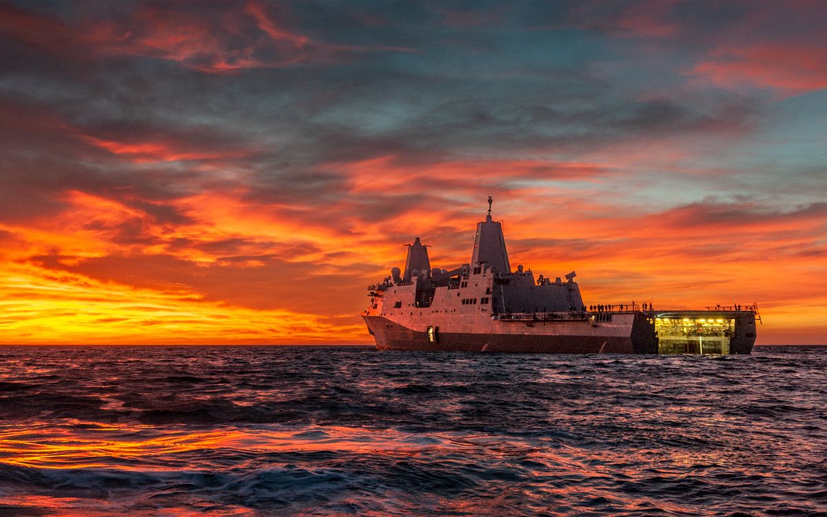 Spectacular Photos: NASA Practices Orion Space Capsule Recovery at Sea ...