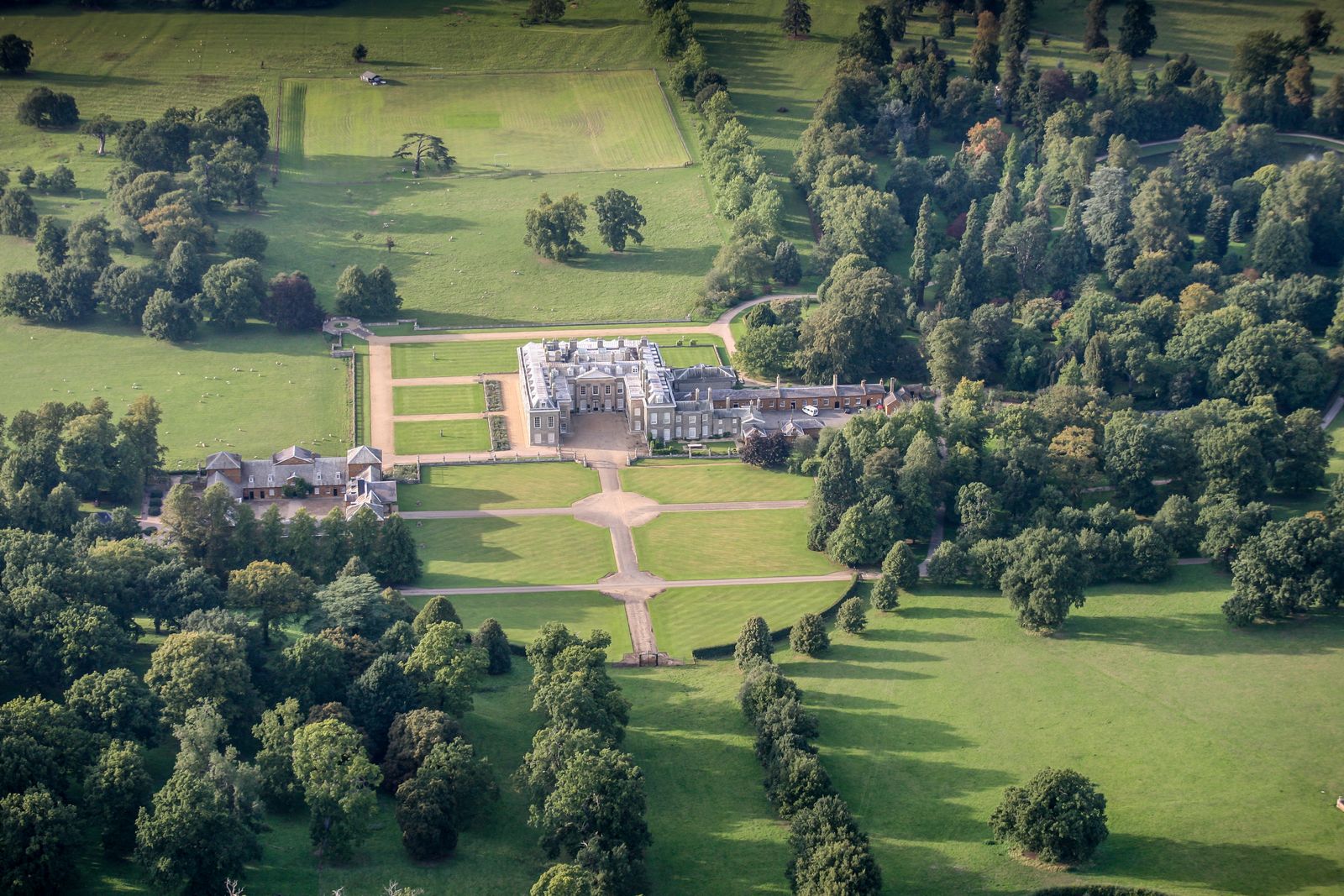 Why Princess Diana's Sons Won't Inherit Her Childhood Home, Althorp ...