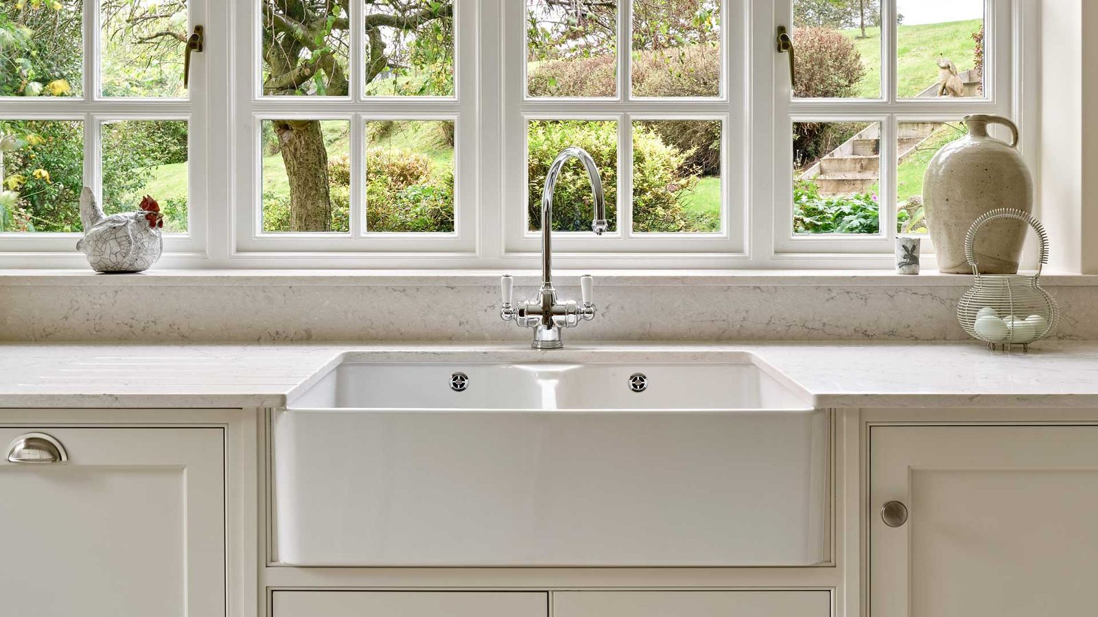 Where should a kitchen sink be placed? Experts reveal all | Woman & Home