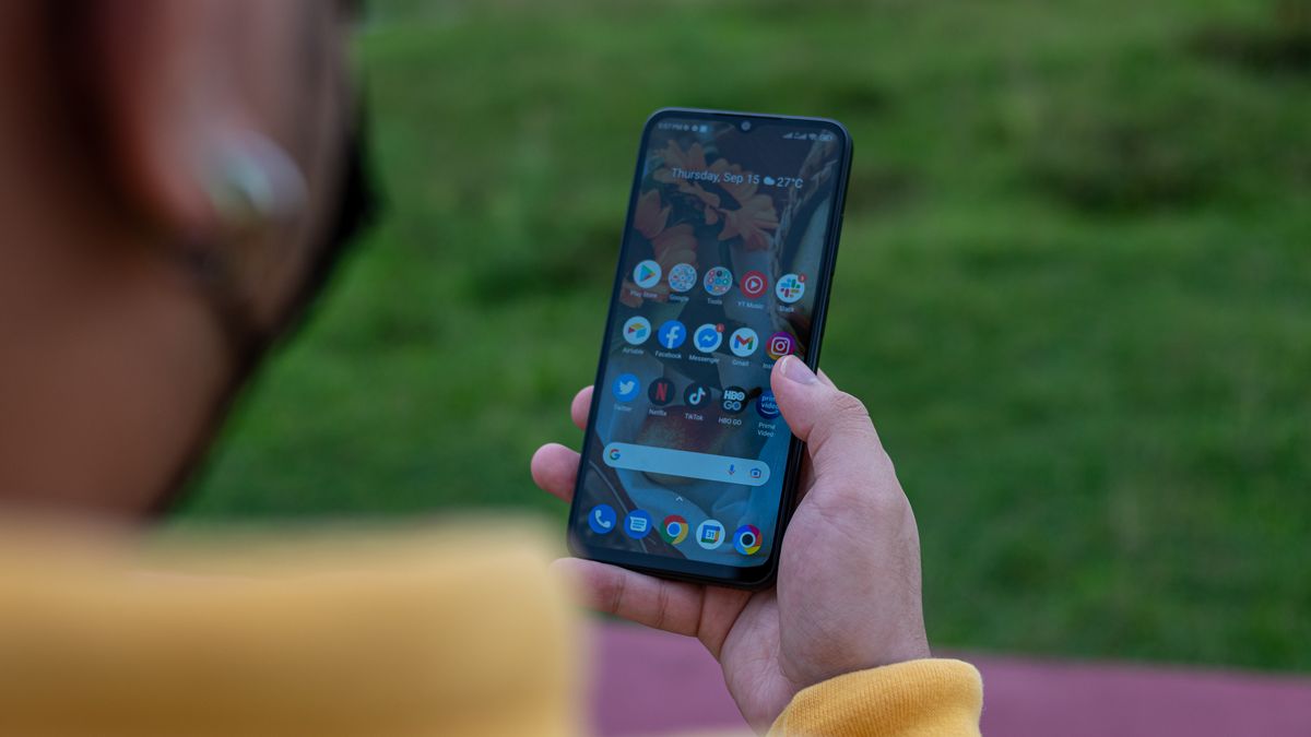 POCO M5 review: A well-rounded budget phone if you don’t need 5G ...