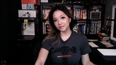 Center Cam Review: The Trick to Faking Eye Contact is Not Faking It ...