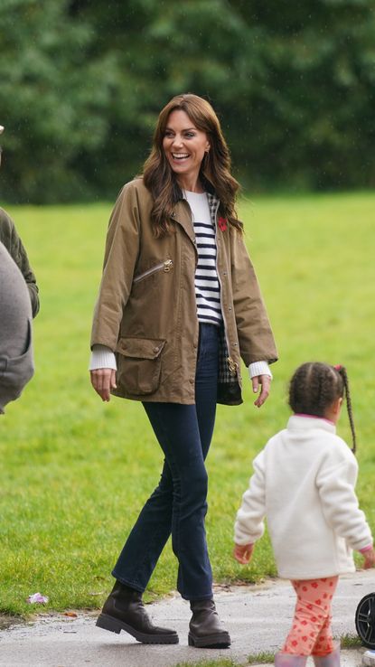 Kate Middleton's Barbour jacket and Reiss boots are countryside chic ...