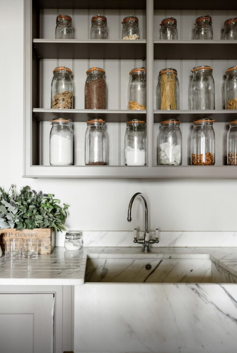 How to organize kitchen cabinets, according to the pros | Livingetc