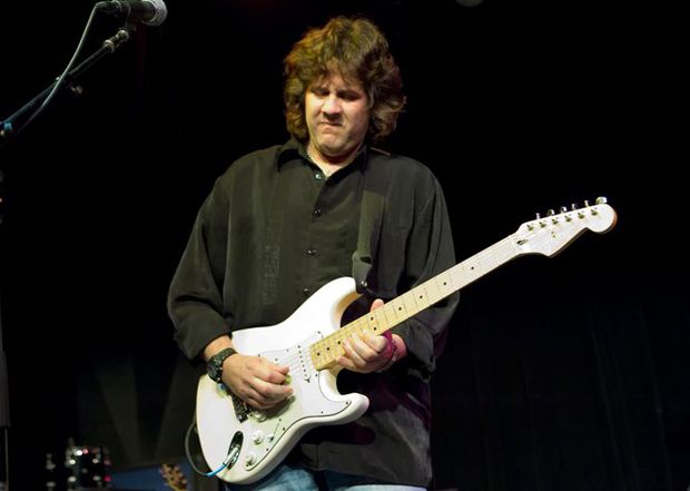 Interview: Blues Guitarist Sean Chambers Discusses His New Album, 'Live ...
