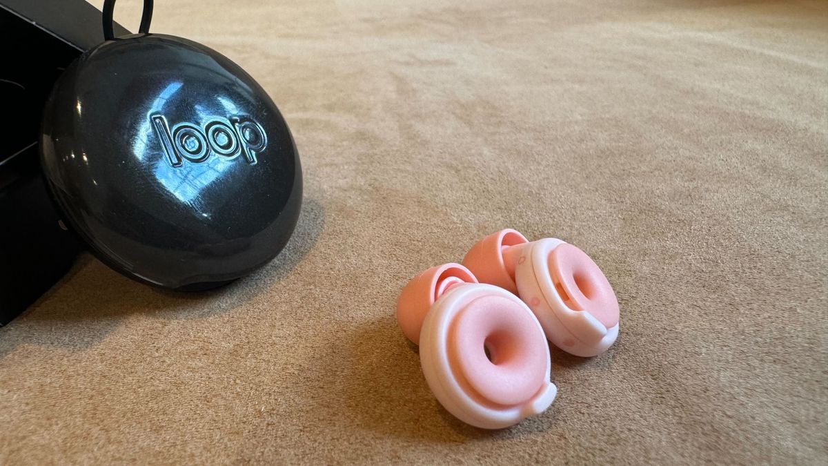 I tried the Loop Switch 3-in-1 noise reduction earbuds to keep my ...