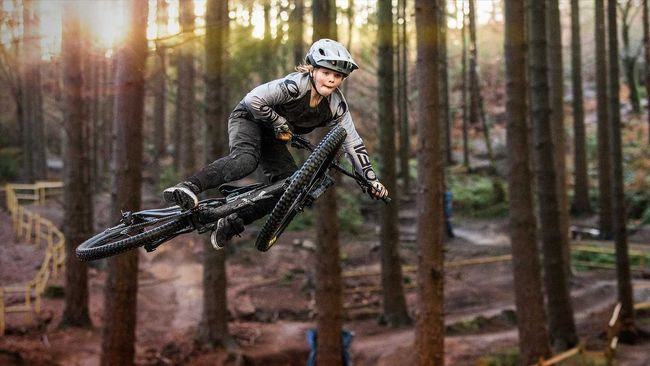 Best 24-inch mountain bikes: Top bikes for young shredders looking to ...